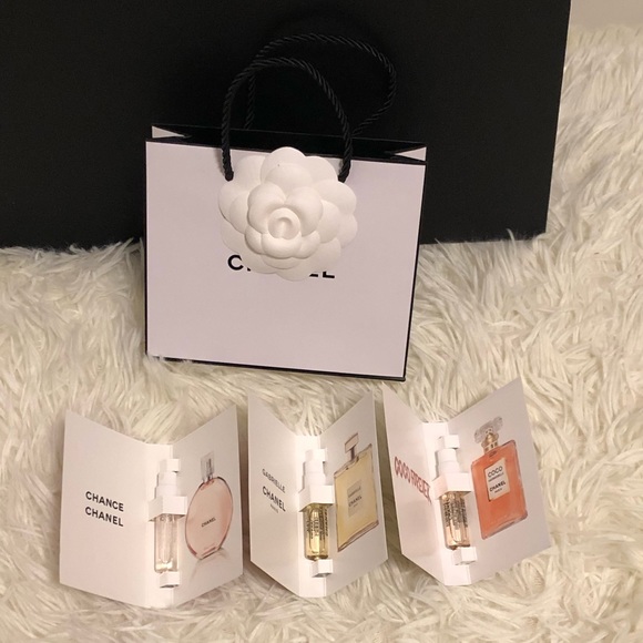 CHANEL | Other | Chanel Perfume Sample Free Paper Bag | Poshmark